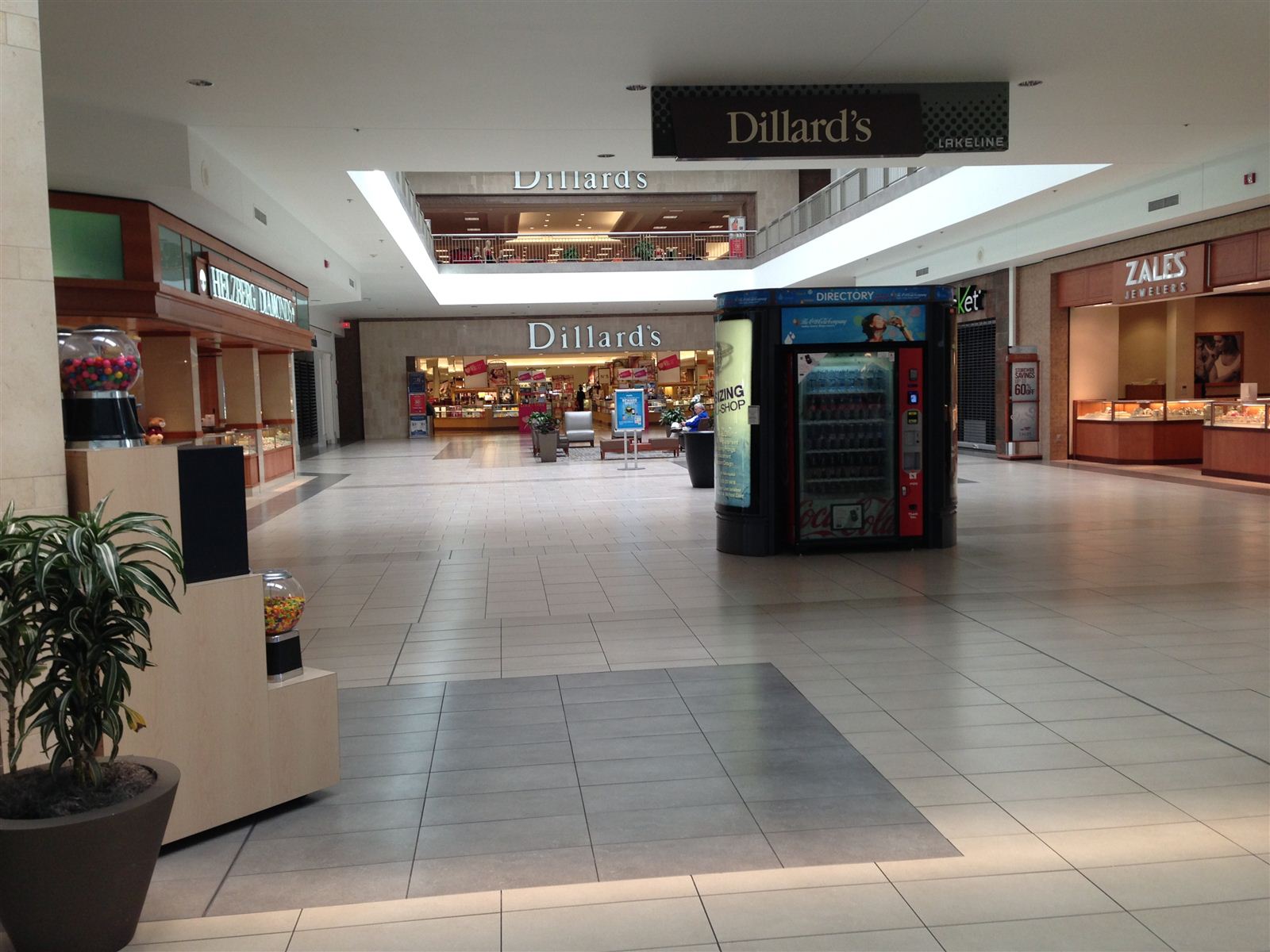 Locations Hub - Lakeline Mall